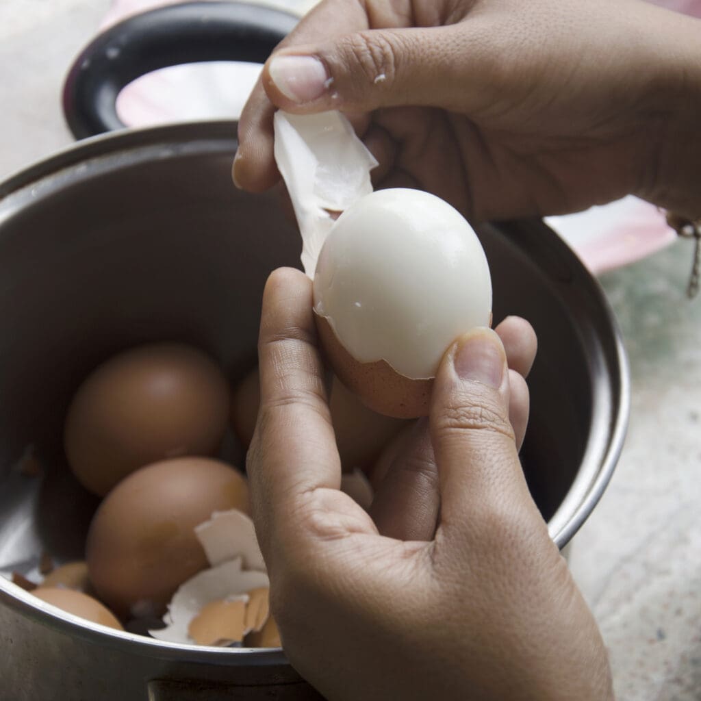 These Hacks Turn Egg Peeling into a Cinch - Recipe Heaven