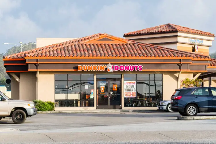 Dunkin' Donuts Crashed So Hard & We Aren't Surprised - Recipe Heaven