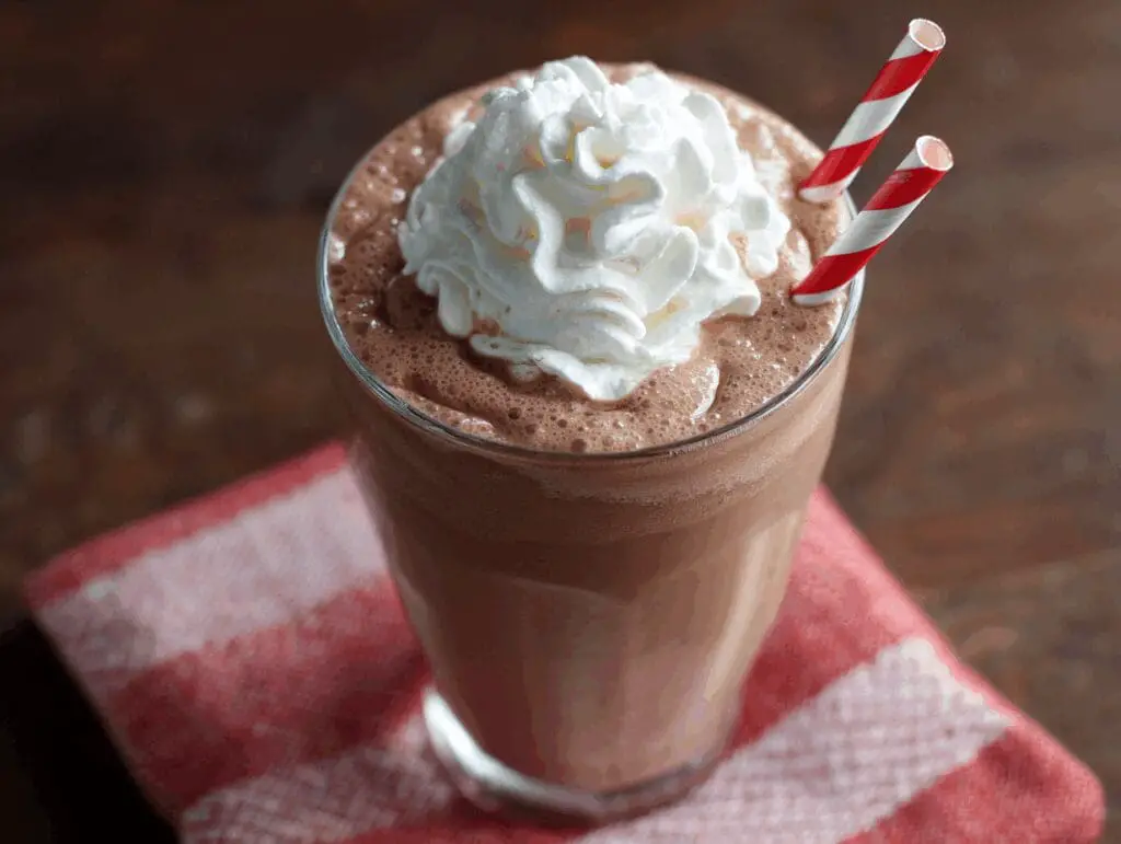 This Three Ingredient Copycat Wendy's Frosty Recipe Takes Minutes to ...