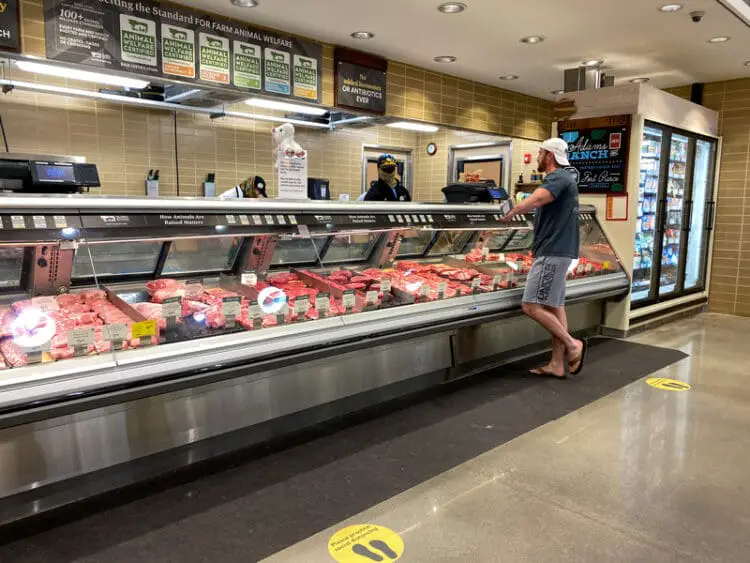 The Worst Grocery Stores To Buy Meat From Right Now - Recipe Heaven